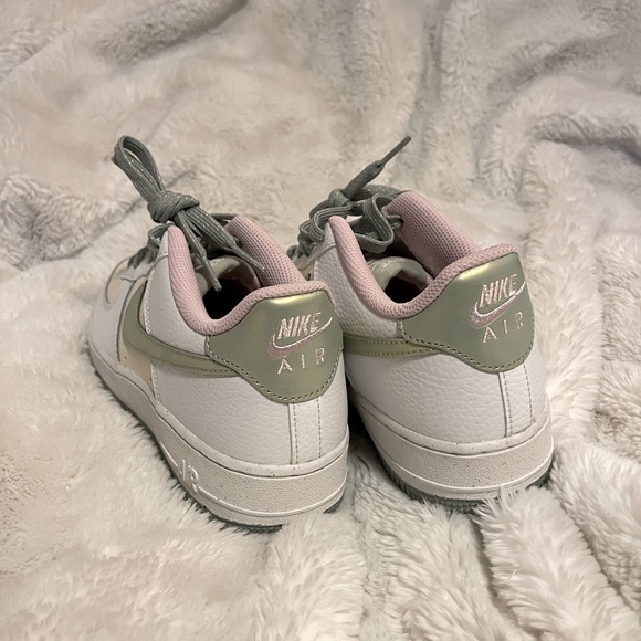Nike | Shoes | Nike Air Force Lv8 Gs | Poshmark